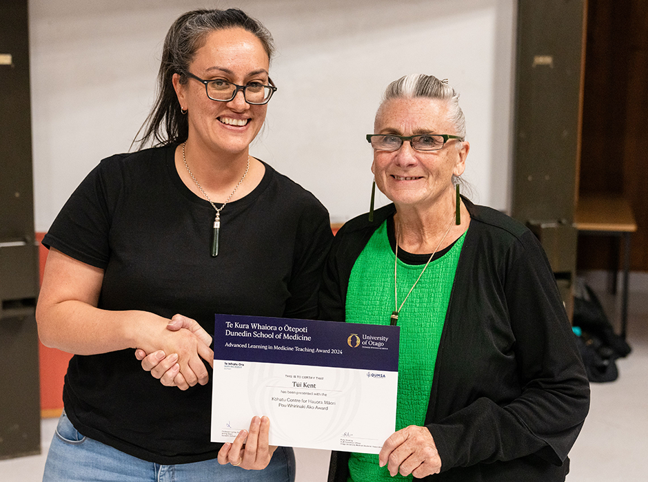 Awards celebrate top-performing staff | University of Otago