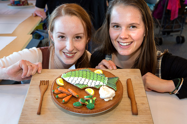 Poppable “cyst” cake wins Bake Your Thesis contest, News and events ...